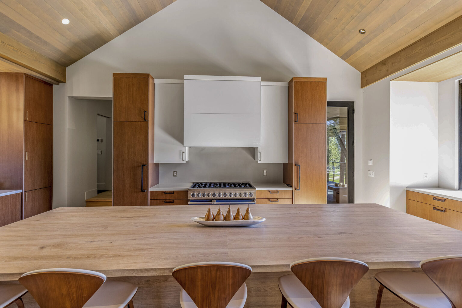 Lahontan 7745 - Kelly and Stone Architects